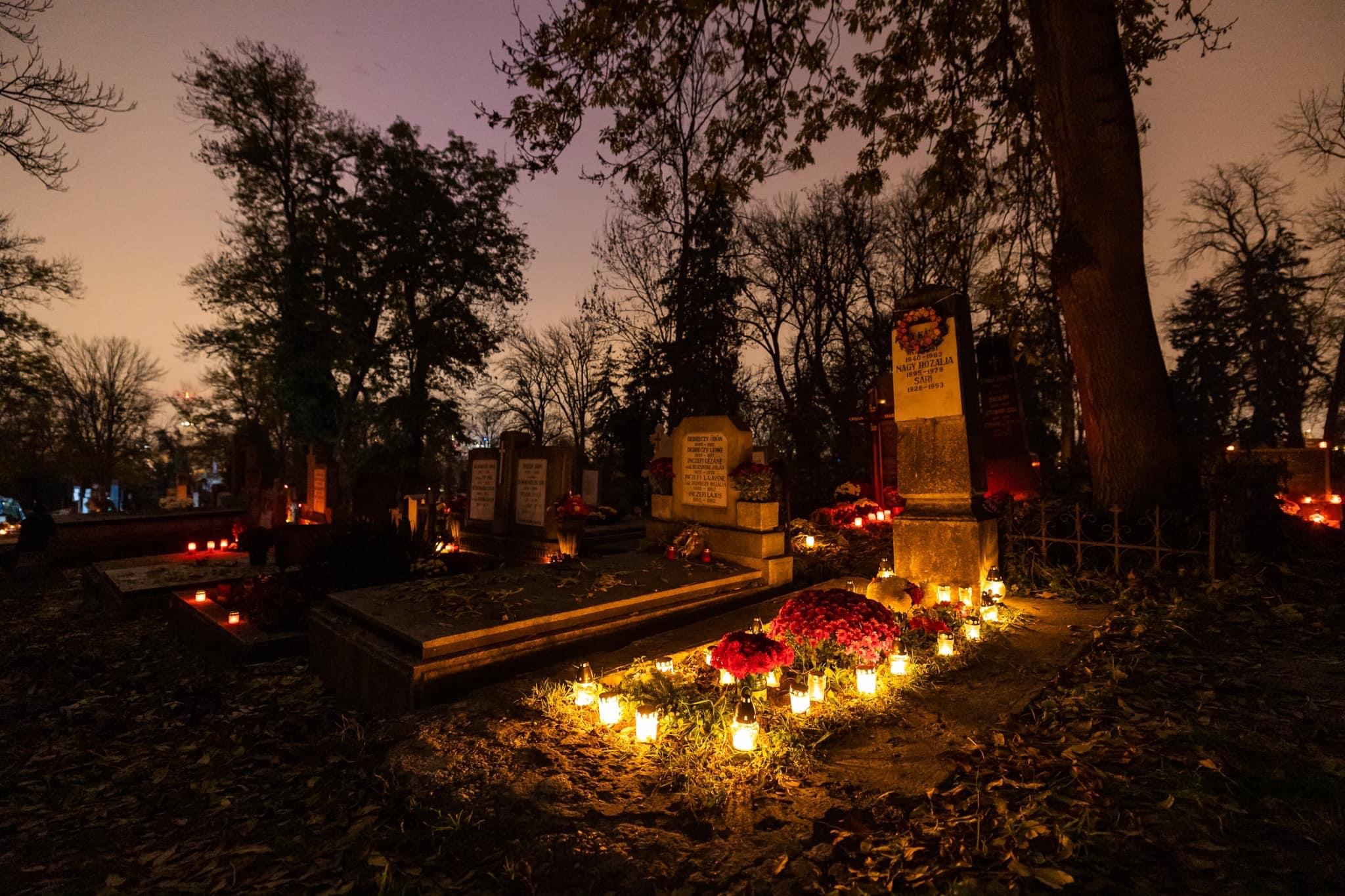 GALERIE FOTO | Spectacol de Luminație în Cimitirul Central din Cluj-Napoca