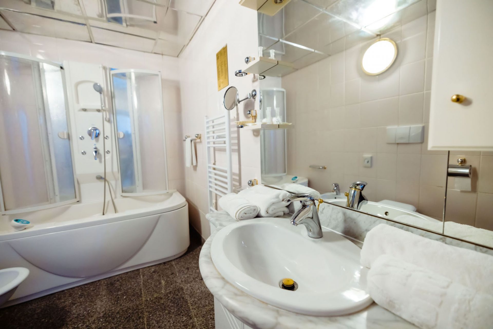 Stațiunea balneoclimaterică Vața Băi revine în circuitul turistic